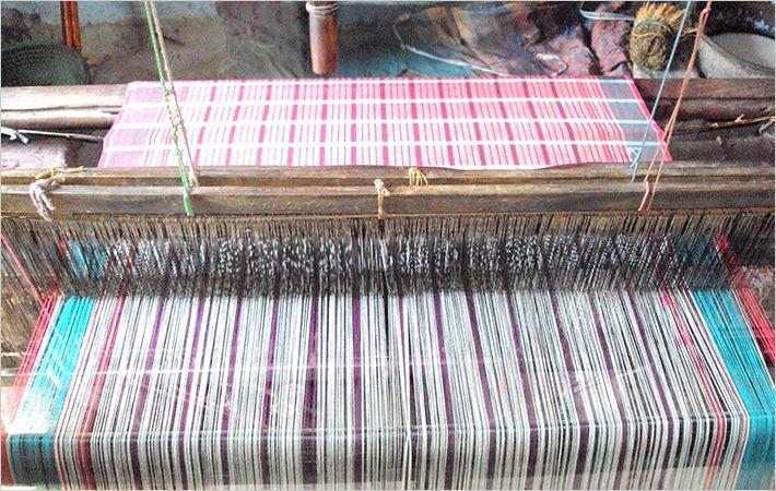 India : Erode handloom weavers appeal for GST exemption - Textile News ...